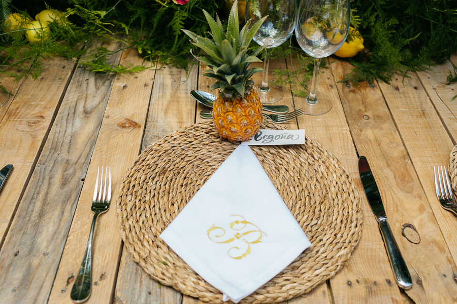 Detalles personalizados para una fiesta tropical